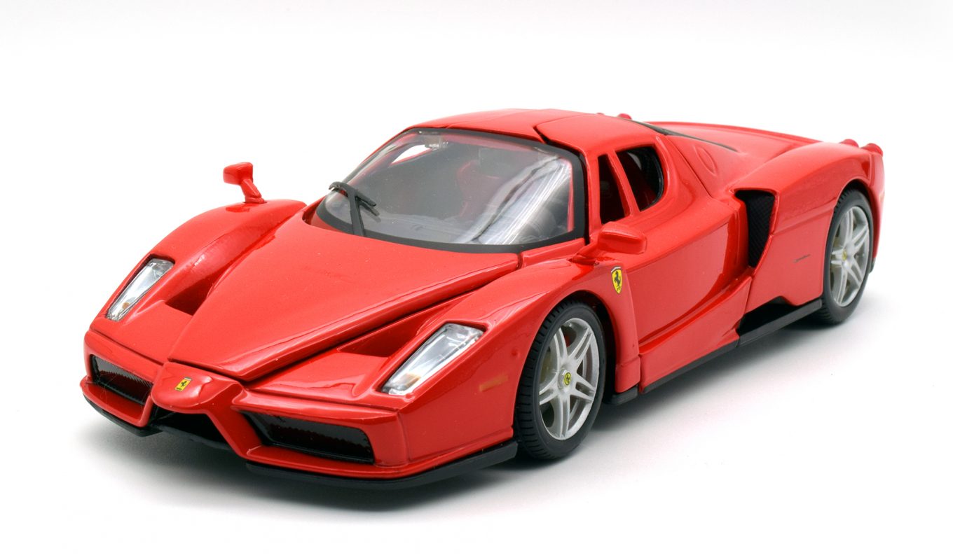 Ferrari Enzo Hard Top – Bburago – 1/24 – Scalewagen